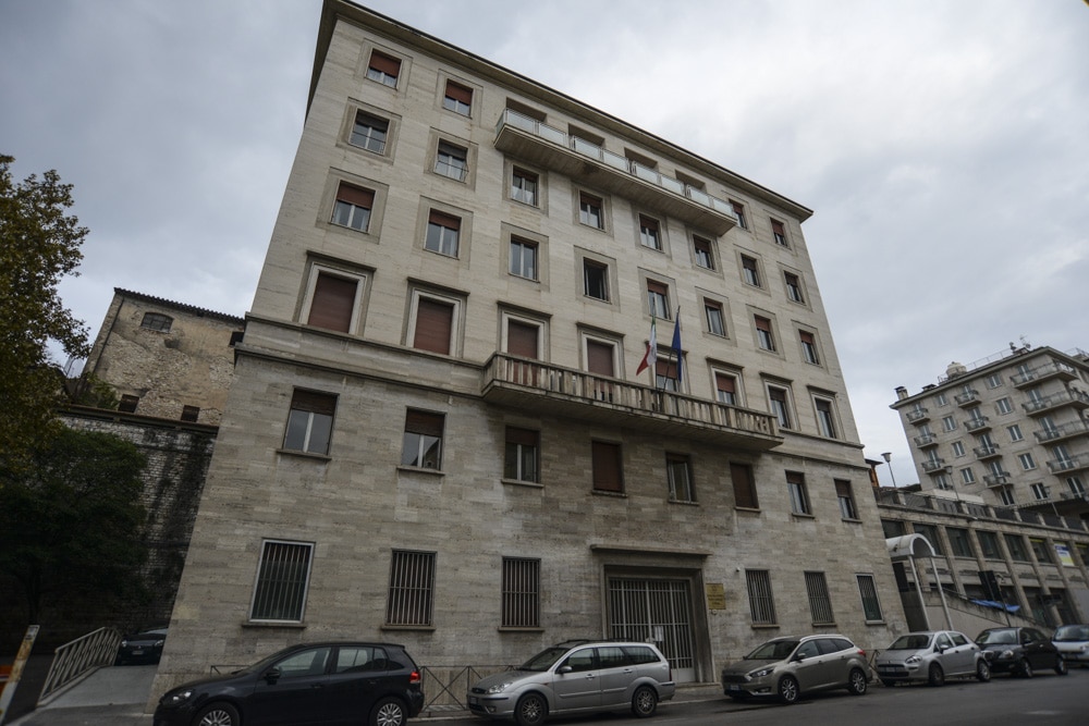 Frode fiscale, truffa e riciclaggio: pm Perugia chiudono inchiesta ...