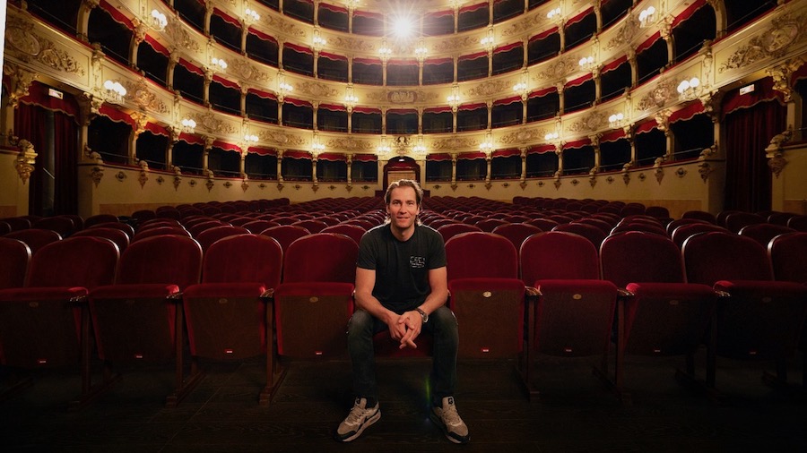 Il regista di The Dadchelor: «Sarà uno spot di 90 minuti per Perugia e ...