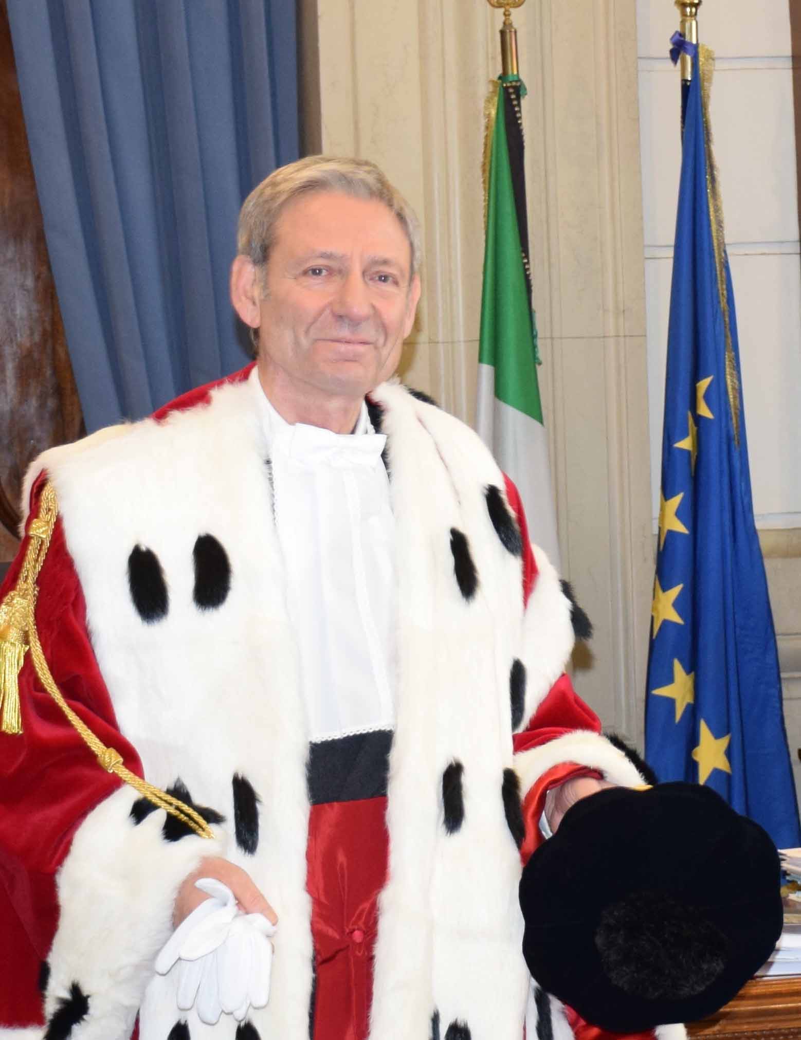 Imparzialità dei giudici: grandi nomi del mondo della giustizia in un ...