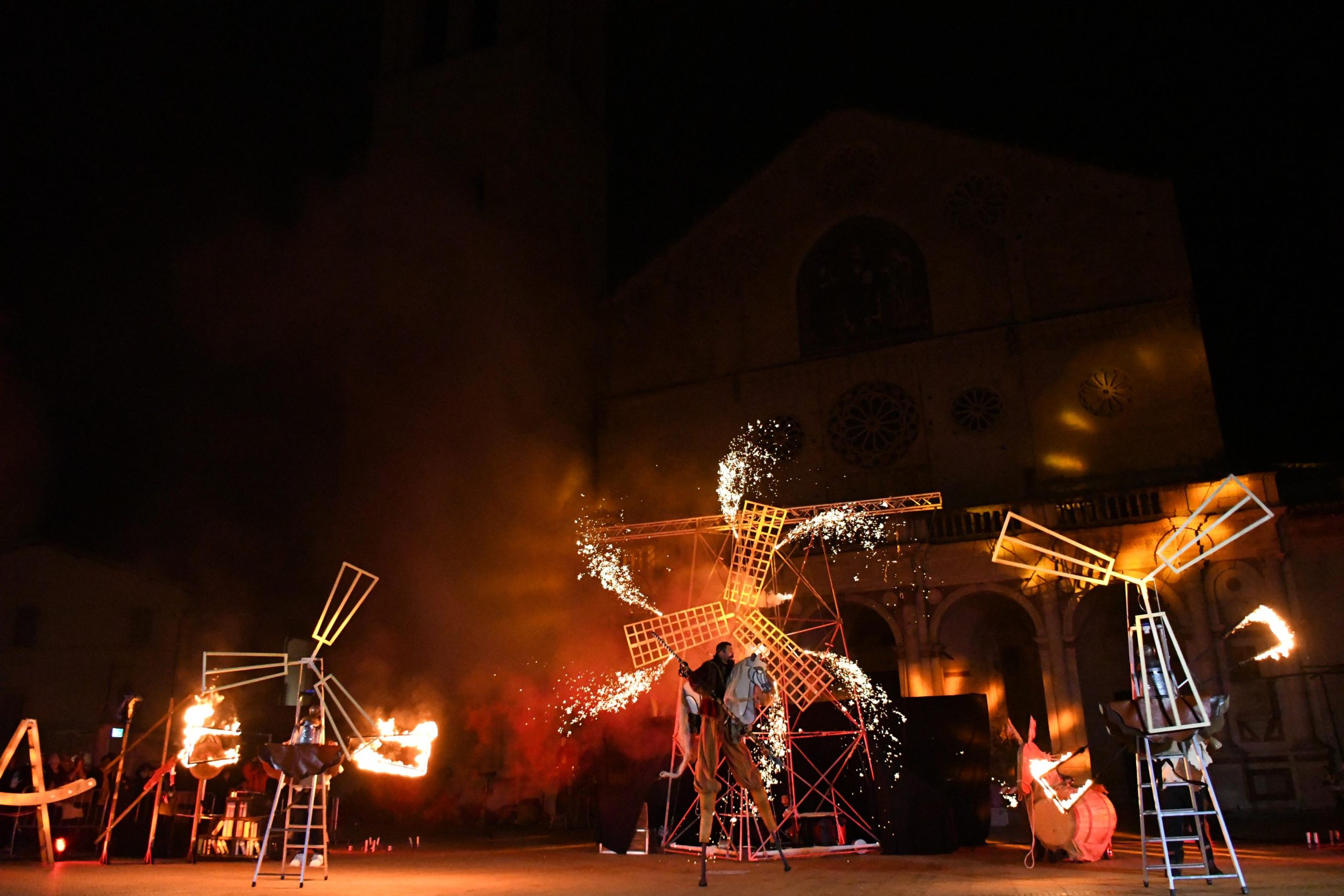 Capodanno a Spoleto da brividi: le immagini dello spettacolo Don ...