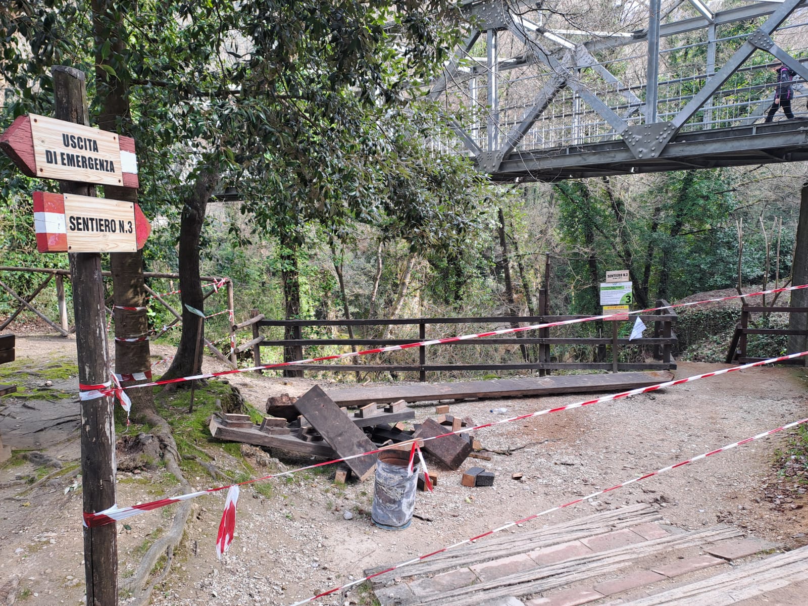 Cascata delle Marmore, due sentieri in manutenzione da un mese: lavori ...