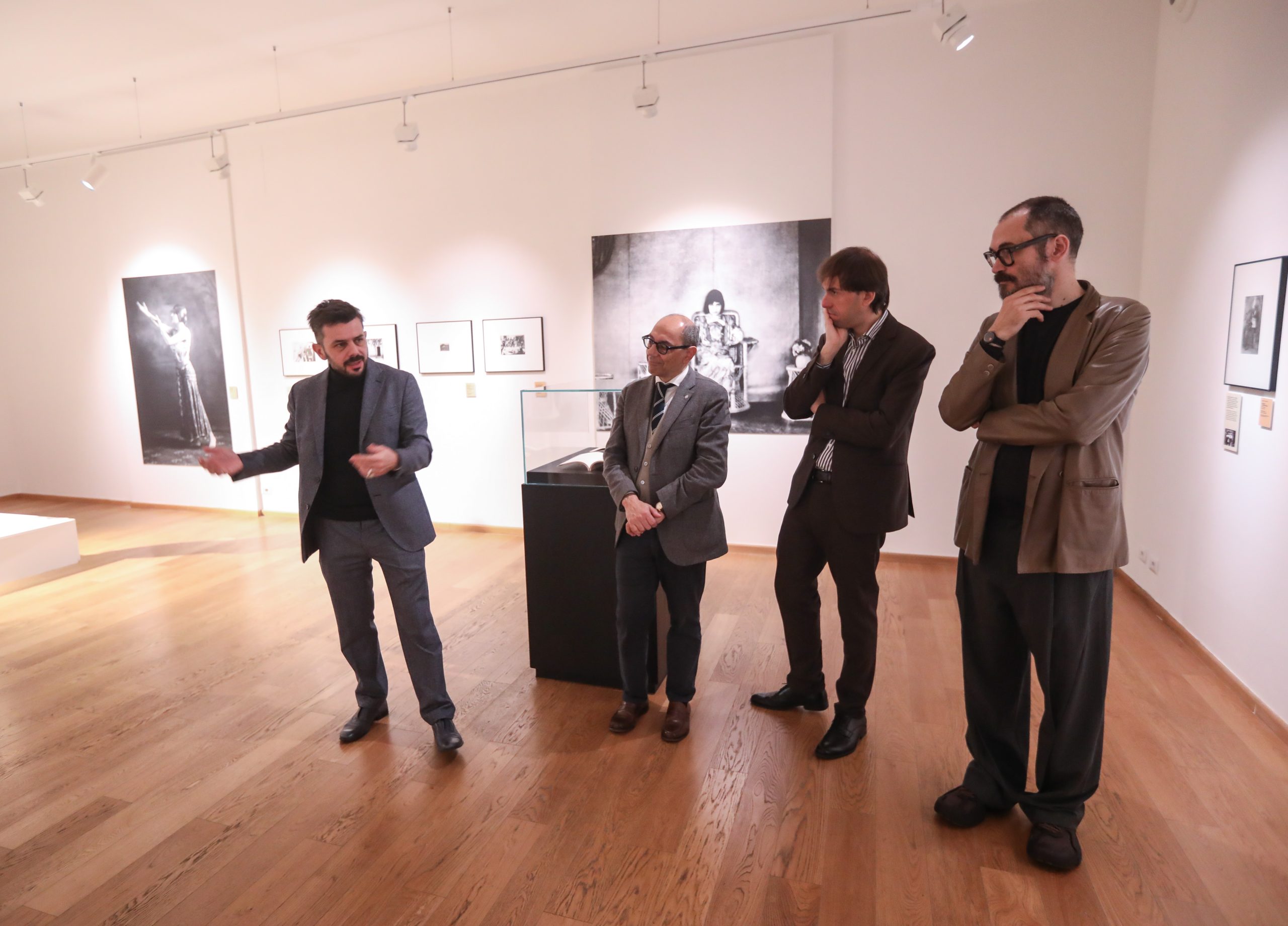 Tina Modotti in mostra a Perugia: oltre 200 immagini per raccontare un ...
