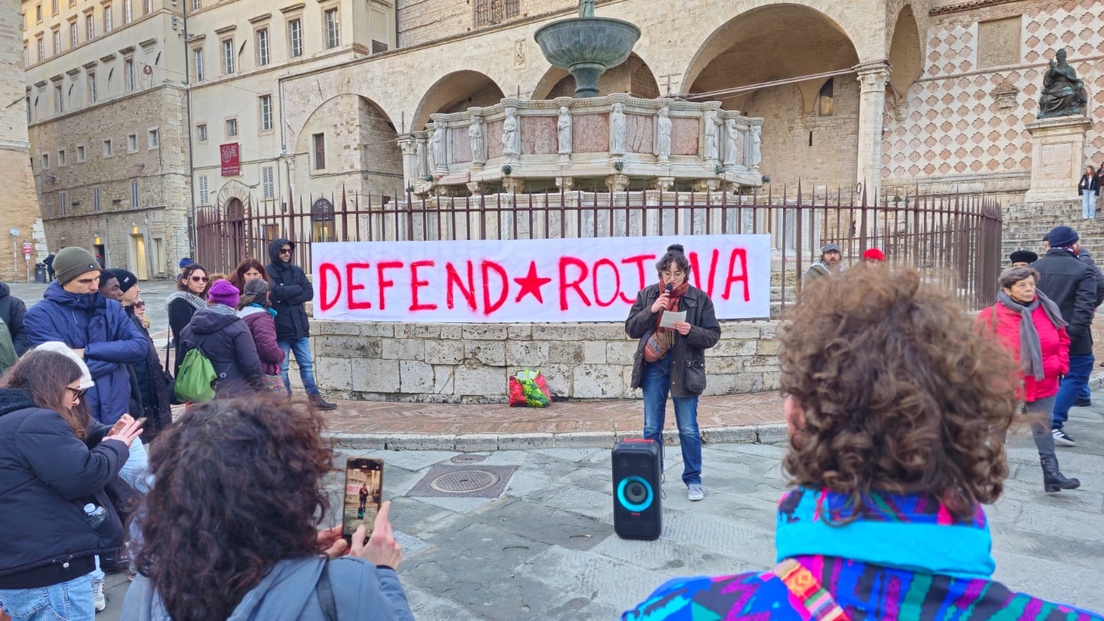 Perugia torna in piazza per il Rojava - Umbria 24